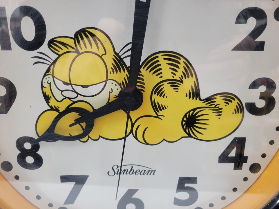 Vintage 1978 Sunbeam Garfield Large Alarm Clock. Clock Works But Alarm ...