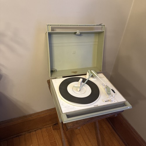 Vintage Zenith Solid State Portable Record Player Turntable – Suitcase ...