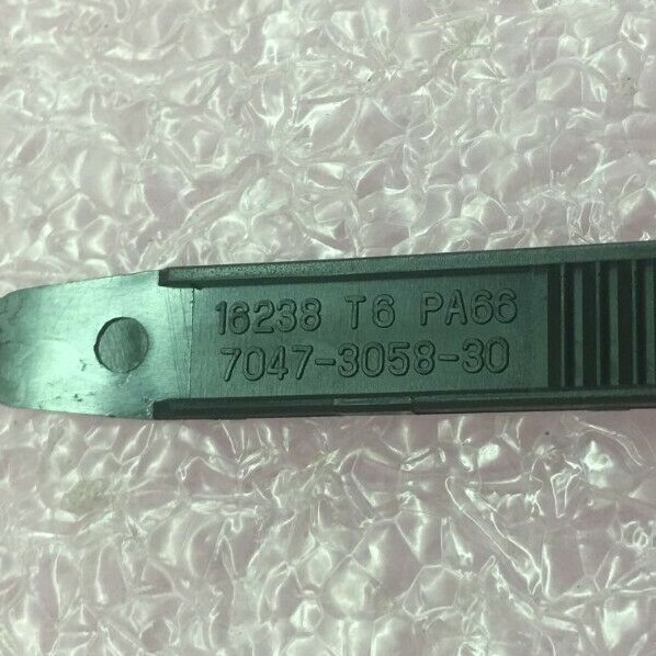 (10 PIECE LOT) 7047-3058-30, YAZAKI ZIP TIE WITH CLIPS | eBay