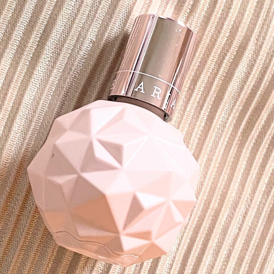 ARIANA GRANDE choose CLOUD ARI SWEET CANDY MOD VANILLA BLUSH GOD IS A ...