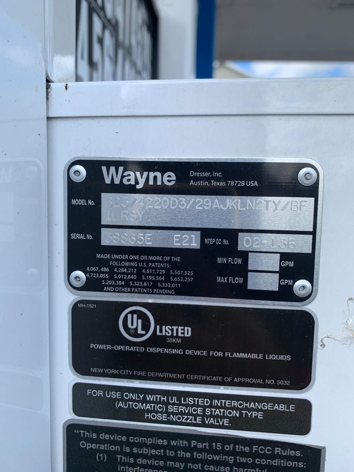 Dresser wayne ovation 2 3+1 EMV | eBay