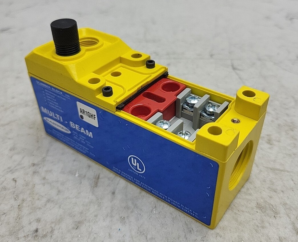 Banner AR1GHF Multi-Beam Sensor Block Scanner Power & Logic Module *New ...