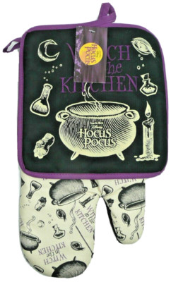 Witch in the Kitchen Oven Mitt & Pot Holder Hocus Pocus Cauldron ...