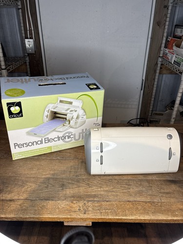Cricut Personal Electronic Cutter Machine | eBay