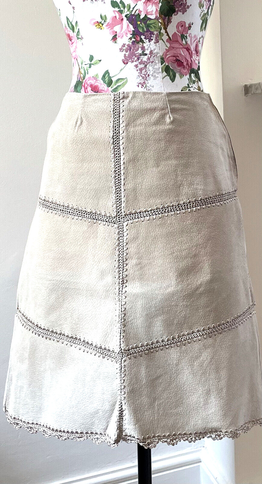 1990s Vintage beige cream real 100% suede skirt with … - Gem
