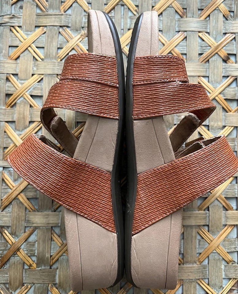 Vionic Women’s Rio Brown Gold Buckle Wedge Sandals Size 8 | eBay