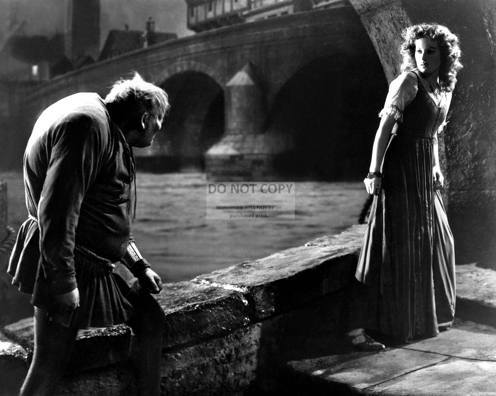 MAUREEN O'HARA CHARLES LAUGHTON THE HUNCHBACK OF NOTRE DAME 8X10 PHOTO ...