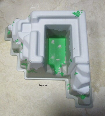 Lego 33289px2 Gray Baseplate Scala Mountain 22x22x10 Snow, Ice + Plants ...