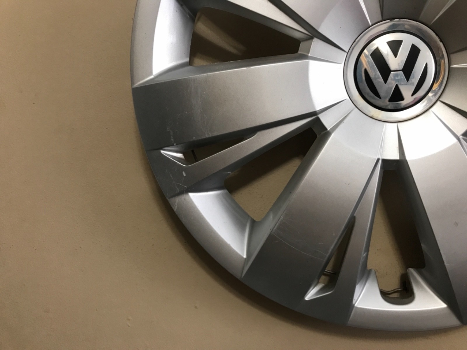 2011-17 VW VOLKSWAGEN JETTA 16" GENUINE OEM HUBCAP WHEEL COVER 5C0.601. ...