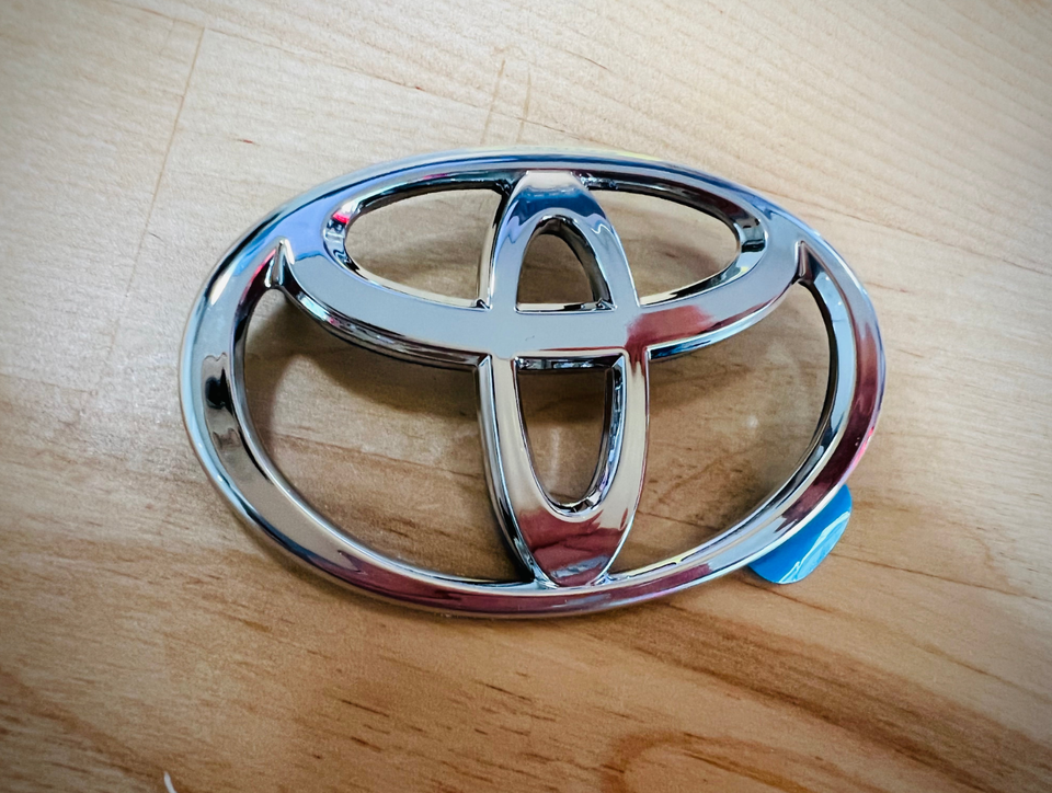 Toyota MR2 1991-1995 Rear Trunk Emblem Reproduction 75431-17010 | eBay