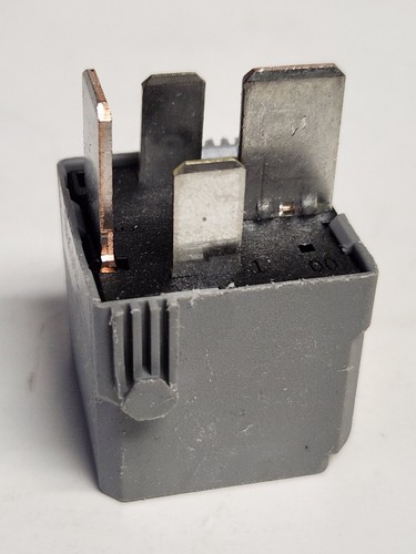 HELLA HF Mercedes 4RA 007 793 10 A 002 542 87 19 Relay 12 VDC 4 BLADE ...