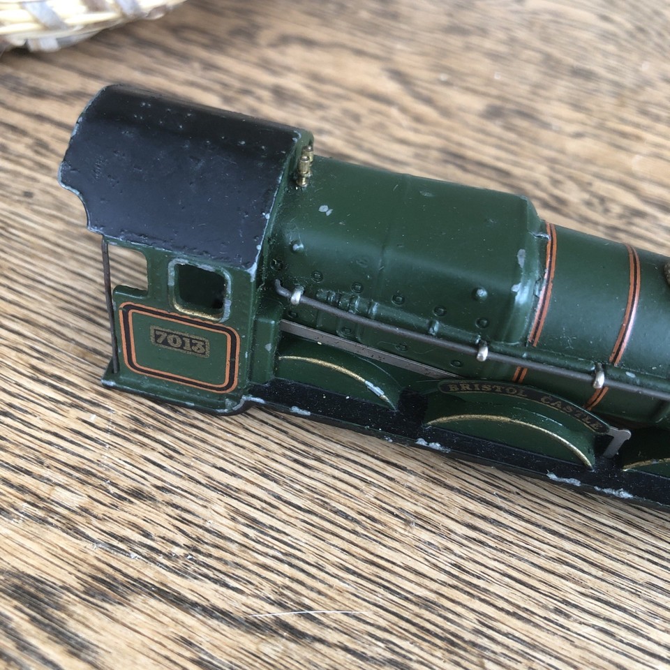 Hornby Dublo EDLT20 Castle Class loco body Bristol Castle 7013 vgc ...