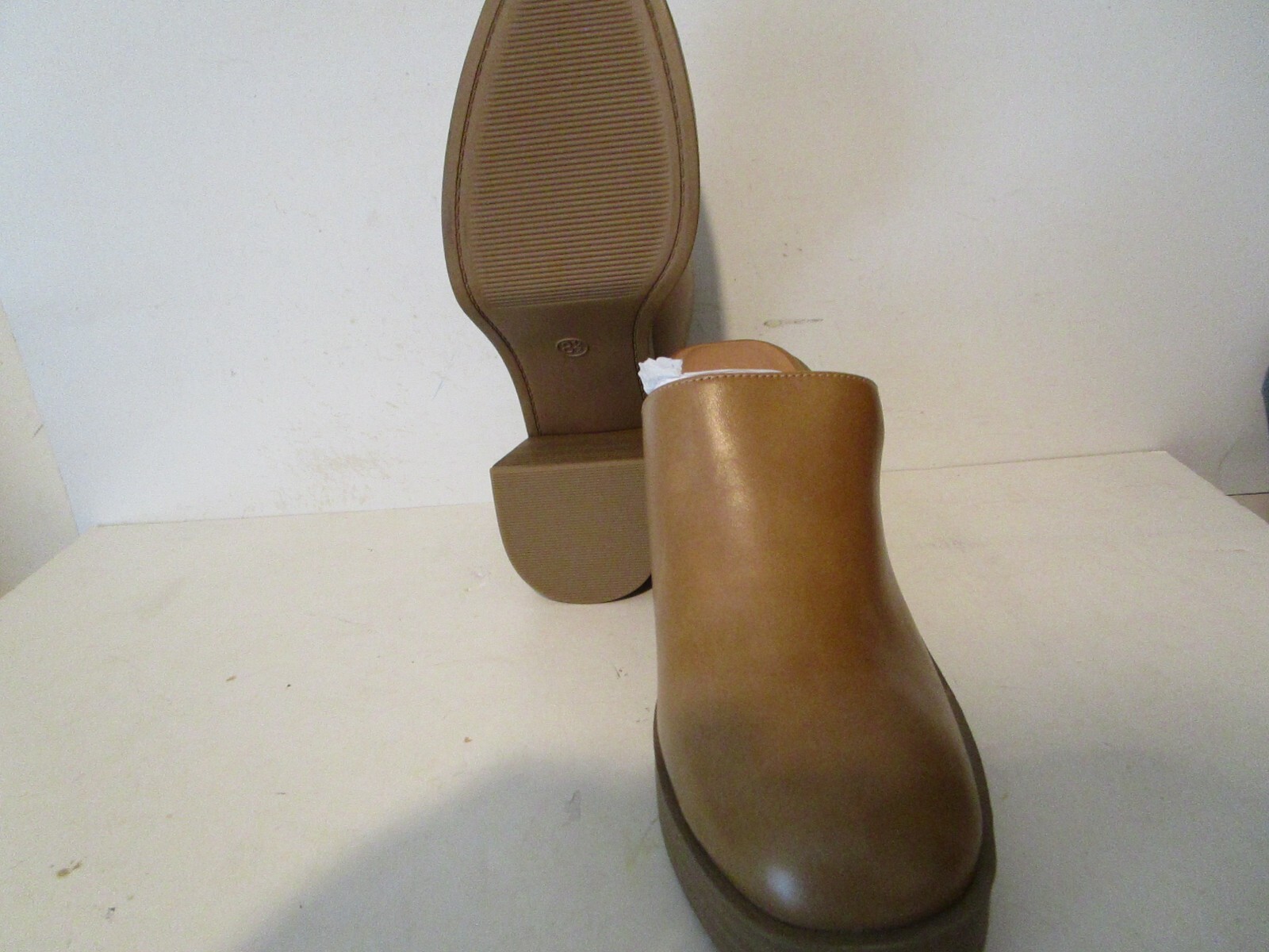 Universal Thread Womens Tess Casual Platform Cushioned Heeled Clogs Tan ...