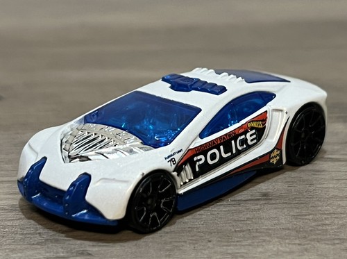 2017 Hot Wheels Speed Trap White HWPD Highway Patrol Police Car EV frm ...