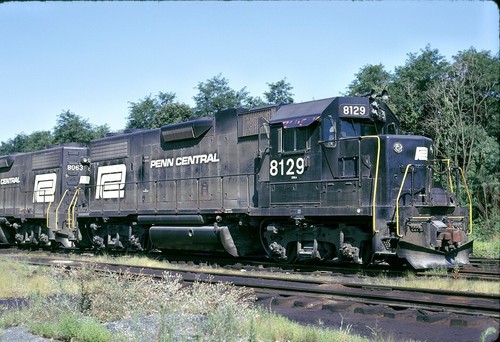 Penn Central (PC) - GP38-2 - #8129 - Original 35mm Slide | eBay