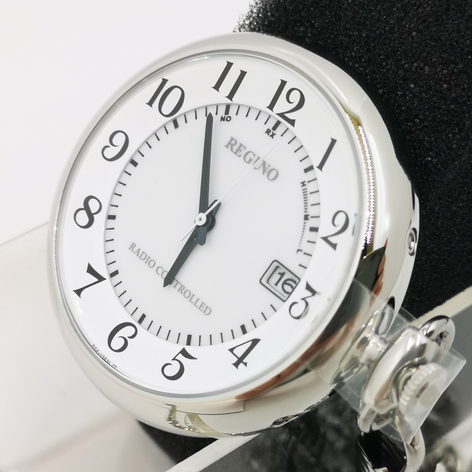 CITIZEN Reguno KL7-914-11 White Silver Solar Tech radio clock pocket ...