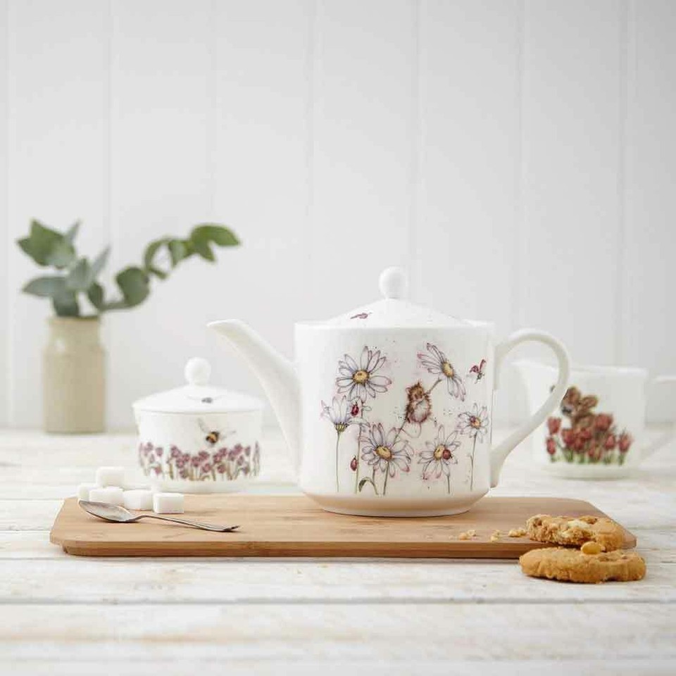 Wrendale Designs Teapot Oops A Daisy 2 Pint Fine Bone China from Royal ...