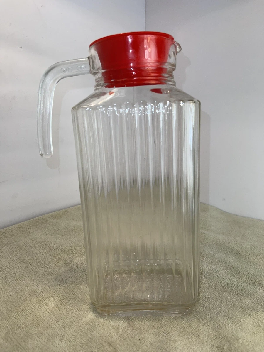 Glass Water Pitcher With Lid