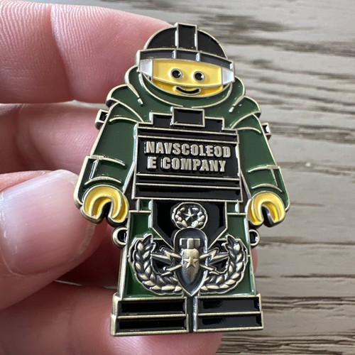 Crazy RARE EOD Explosive Ordnance Disposal Lego Man Challenge Coin RARE ...