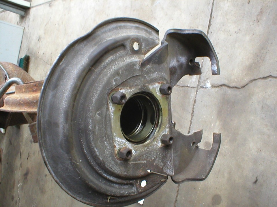 1985-89 Nine 9 Bolt Rear end Borg Warner differential outer housing ...