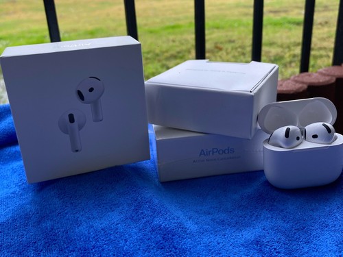 Apple AirPods (4th Generation) Wireless Earbuds with Active Noise ...