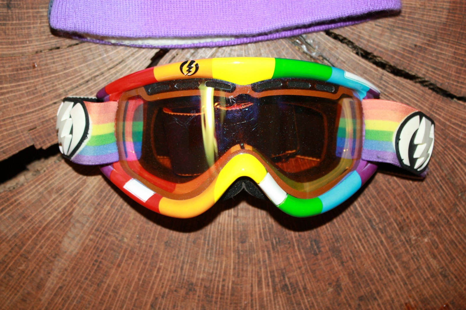 LIMITED EDITION ELECTRIC RAINBOW GOGGLES AND HAT - Gem