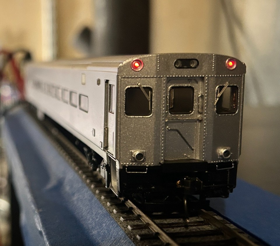 Rapido SEPTA Comet Cab Car DCC/Sound - Loksound FX Decoder (decoder ...