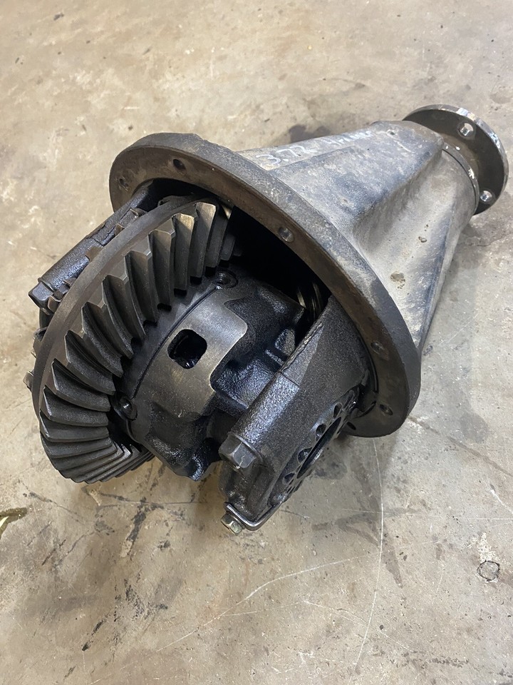 1996-2002 Toyota 4Runner V6 Rear Differential 3.73 Ratio carrier third ...