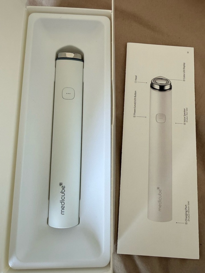 medicube Mini Booster Pro White | Affordable At-Home Facial Skin Care ...