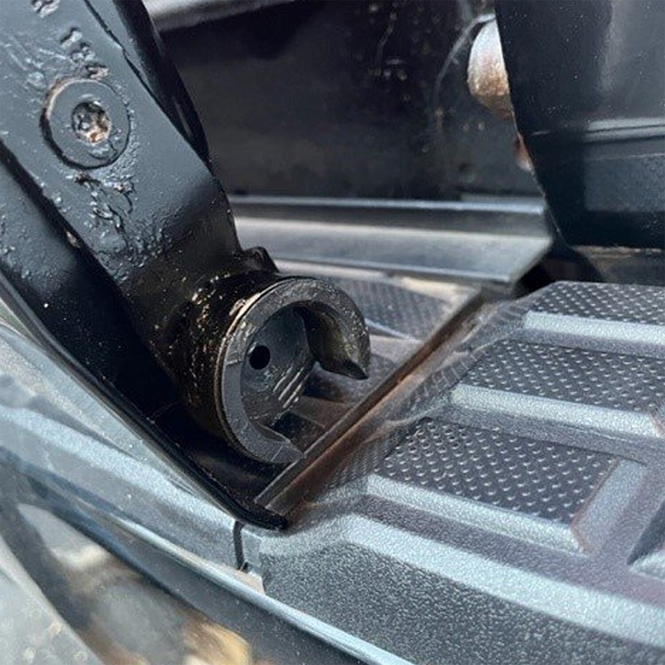 Rear Right Tailgate Hinge Pivot Insert Bushing Fits Toyota Tundra 2007 ...