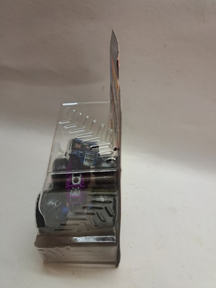 MONSTER JAM Error SUNUVA DIGGER ERROR UNSPUN LOOSE BODY NEW ON CARD ...