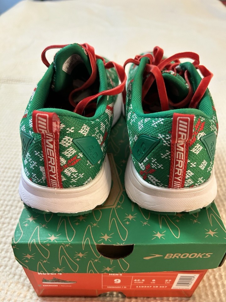 Brooks Revel 4 Run Merry Christmas Shoes, Mens 9 Womens 10.5, Hardly ...