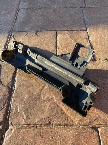 2001-2006 BMW E46 M3 325i 330i X3 Z4 328i Duct radiator frame support ...