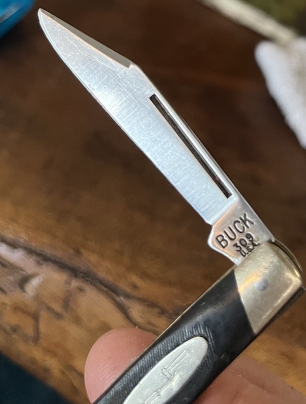 Buck 309 U.S.A. Companion Pocket Knife With Black Saw Cut Delrin Handle ...