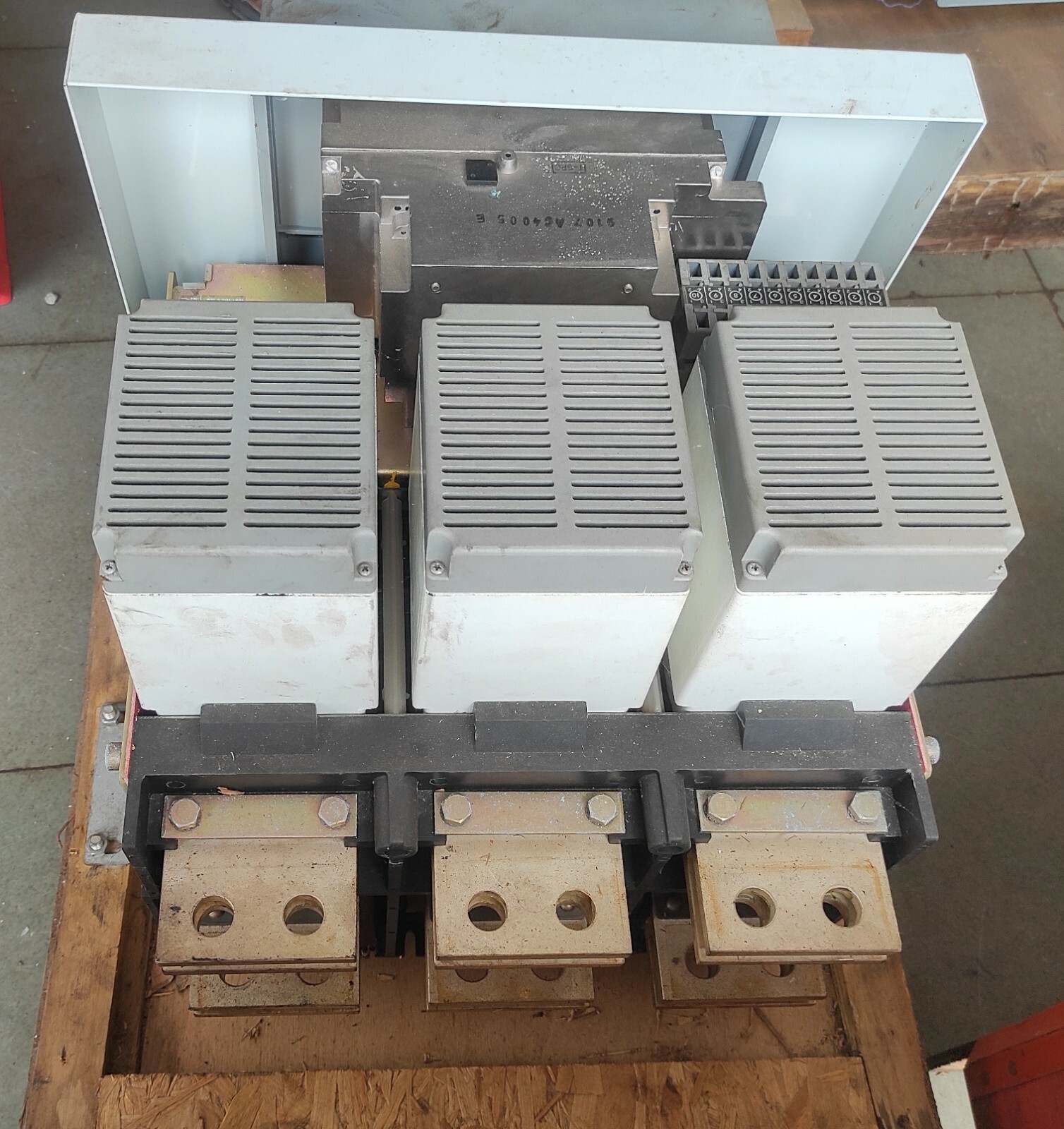 ABB Sace F2 F2S Circuit Breaker 2500A In 2500A Ue 690V Icw 60kAx1S ...