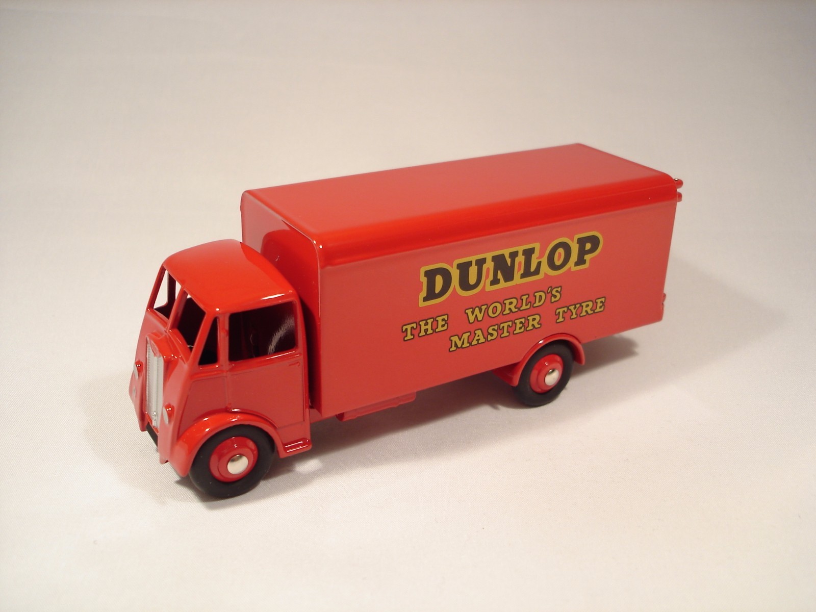 DAN TOYS Guy Van Dunlop (Exclusivité Dan-Toys, Série de 500 Ex.DAN 267 ...