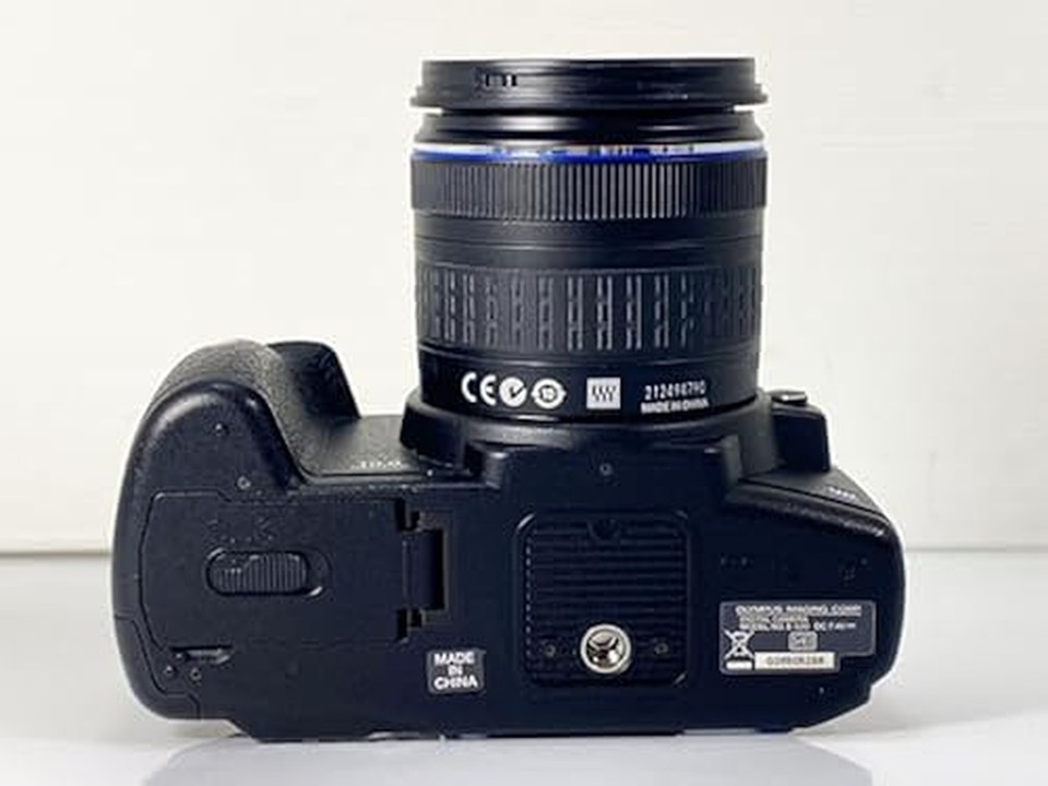 OLYMPUS E520 10MP Digital SLR Camera with Image Stabilization w/ 14 ...