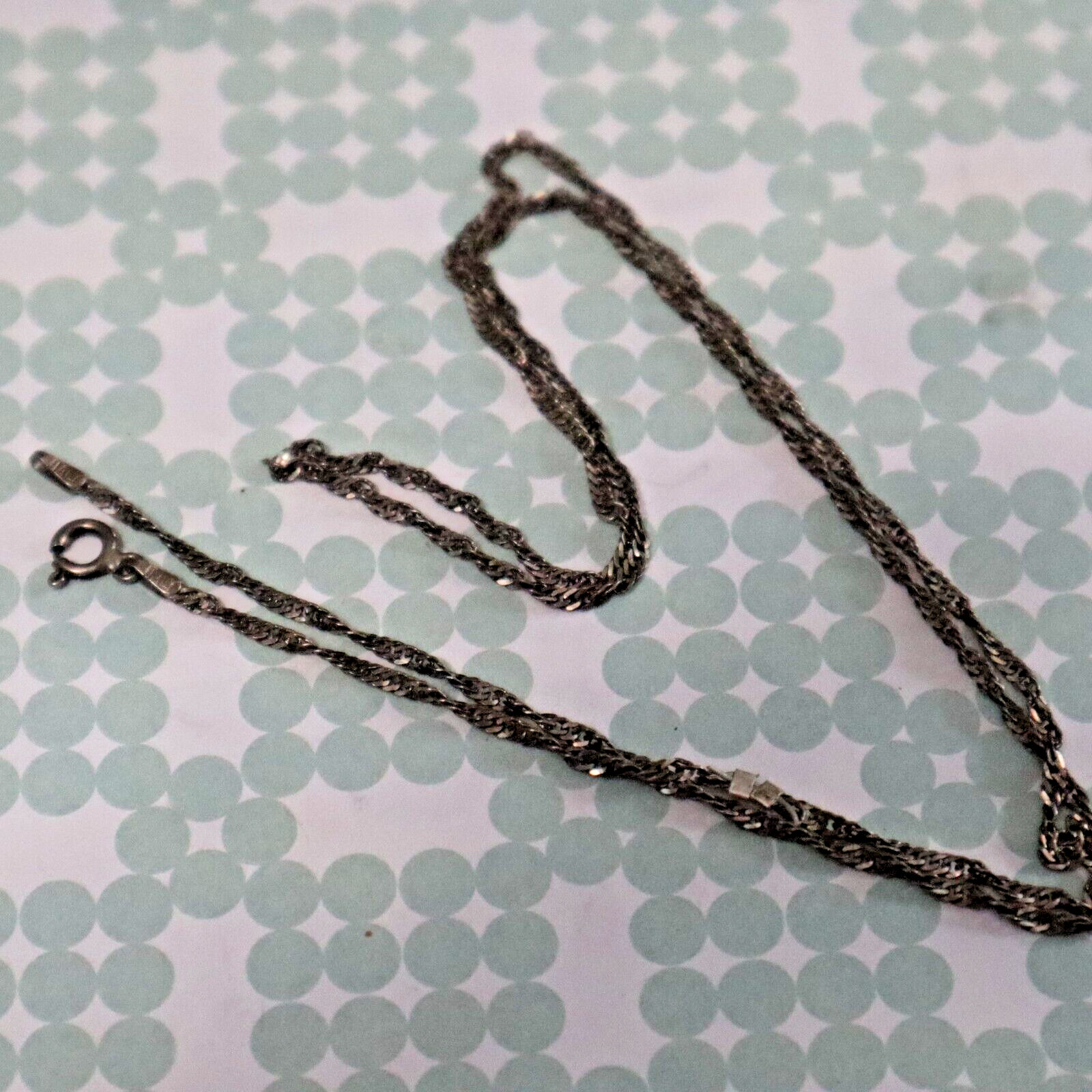 925 Chain as shown - over 4 grams has been repaired - Gem