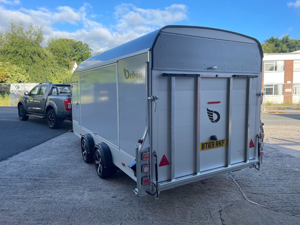 Debon C1000 Roadster Enclosed Car Transporter 3500KG Box Trailer *In ...