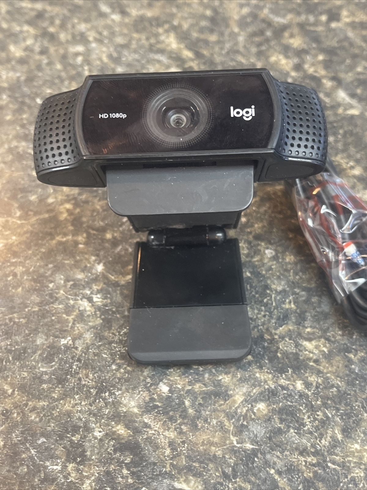 Logitech V-U0028, Pro Logi HD 1080p USB Webcam W/Built-In Mic | eBay