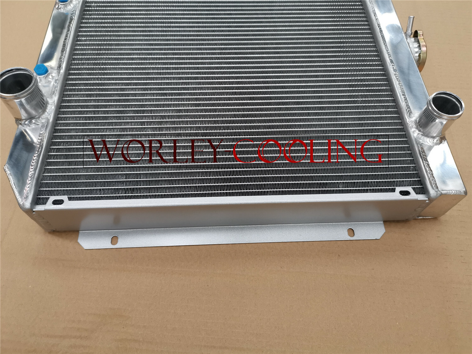 Aluminum Radiator +Shroud +Fan for FORD Falcon XR XT XW XY Windsor 289 ...