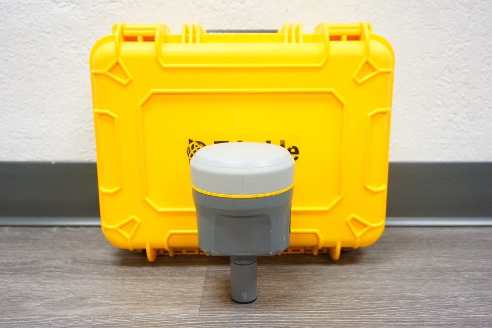 Trimble R12 L1 L2 L2c L5 GPS Glonass Galileo Bei Dou QZSS IRNSS R10 R12 ...