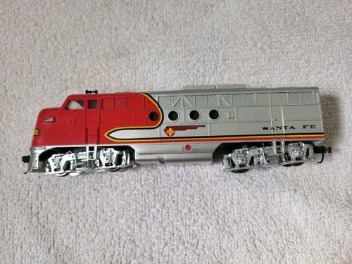 Bachmann HO Scale Locomotive Train Diesel Santa Fe Flyer DCC On Board ...