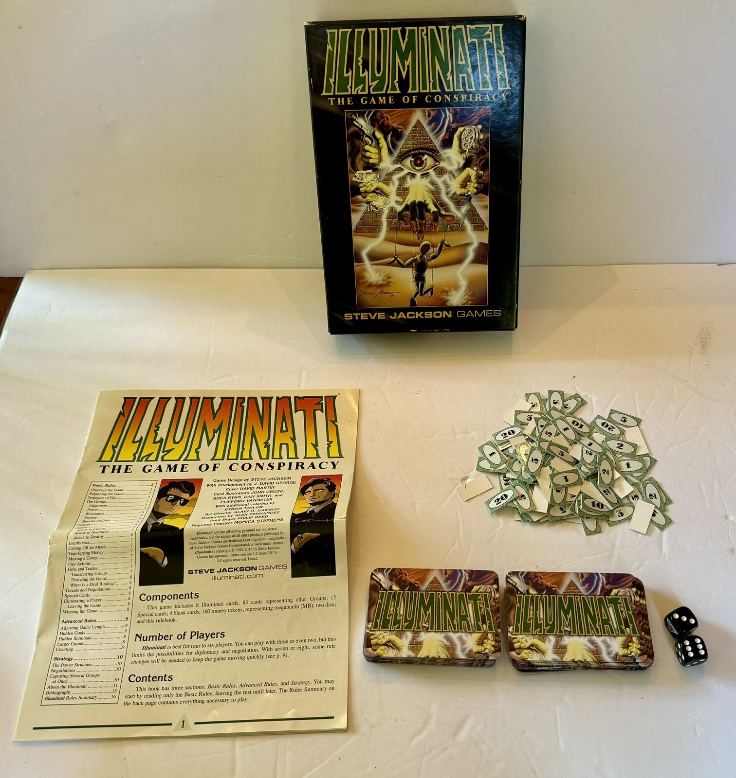 Illuminati The Game of Conspiracy Deluxe Edition Steve Jackson 90% ...