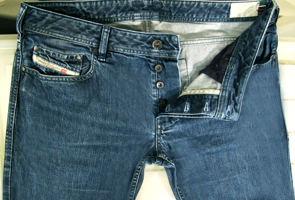HOT AUTHENTIC ITALY Men's DIESEL ZATINY 88Z BOOTCUT DARK Jeans 34x30 ...