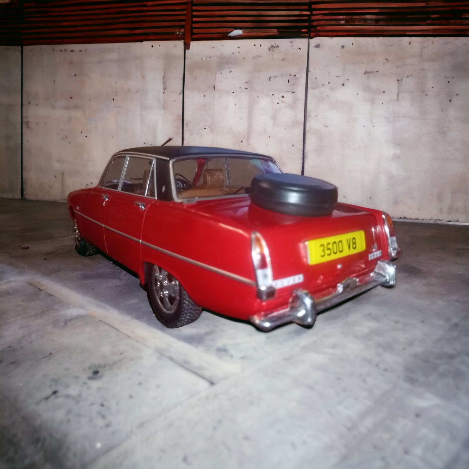 Rover 3500 P6 RHD 1974 rot schwarz Modellauto 1:18 MCG | eBay