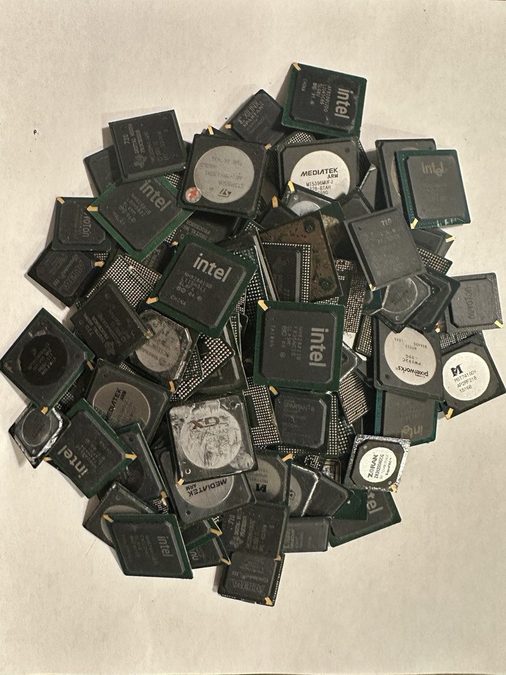 1 Lb BGA GOLD CORNER chips + 6 Processor Chips For Gold Recovery | eBay