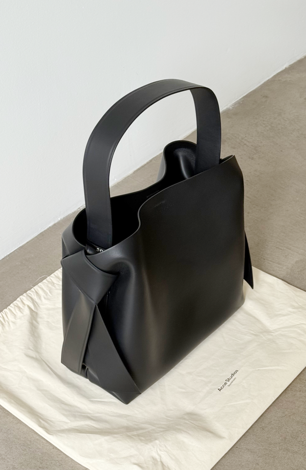 Musubi Midi Shoulder Bag by Acne Studios – Black Leather – Mint | eBay