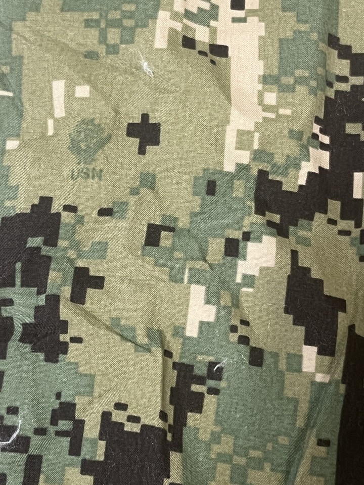 USGI AOR2 Vest Level 7 Primaloft Extreme Cold Weather US Navy by BAF ...