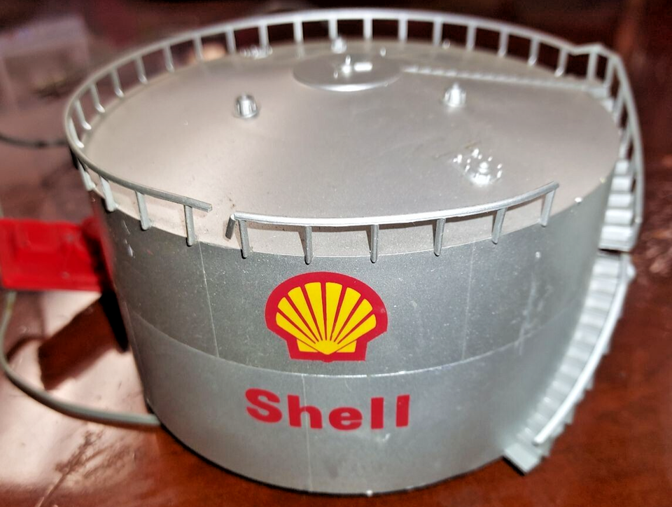 Oil Refinery - Large Refinery Storage Tank : HO scale | eBay